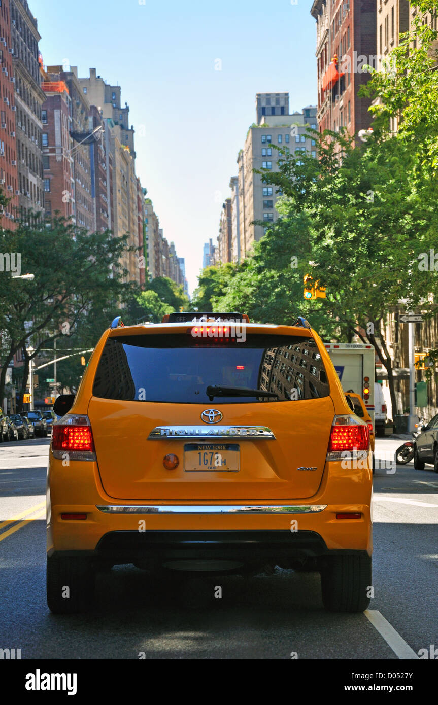 Rear end of a taxi cab, New York, USA Stock Photo - Alamy