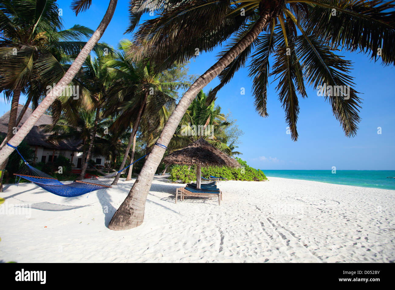 Beautiful tropical beach Stock Photo - Alamy