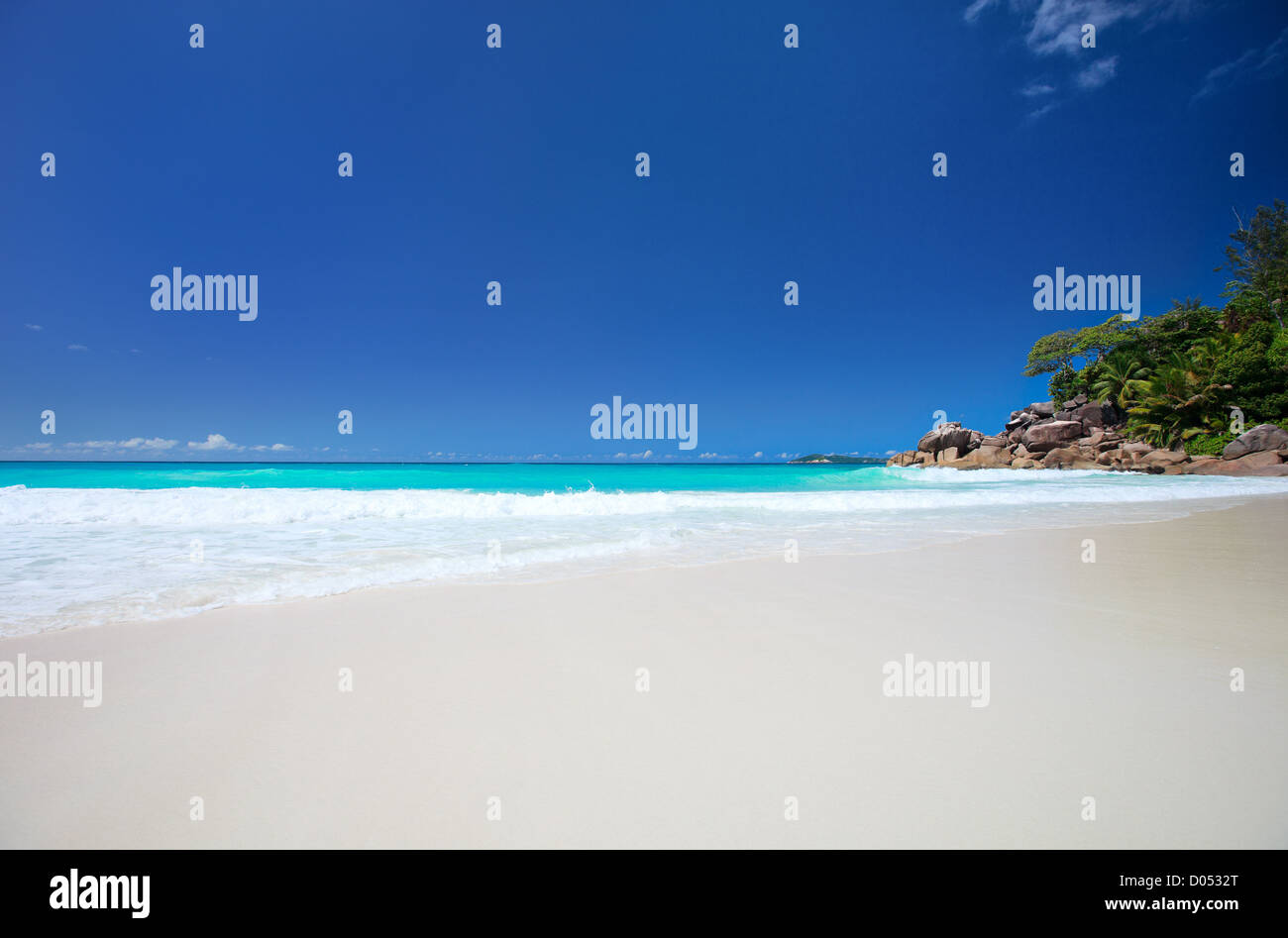 Idyllic beach in Seychelles Stock Photo - Alamy