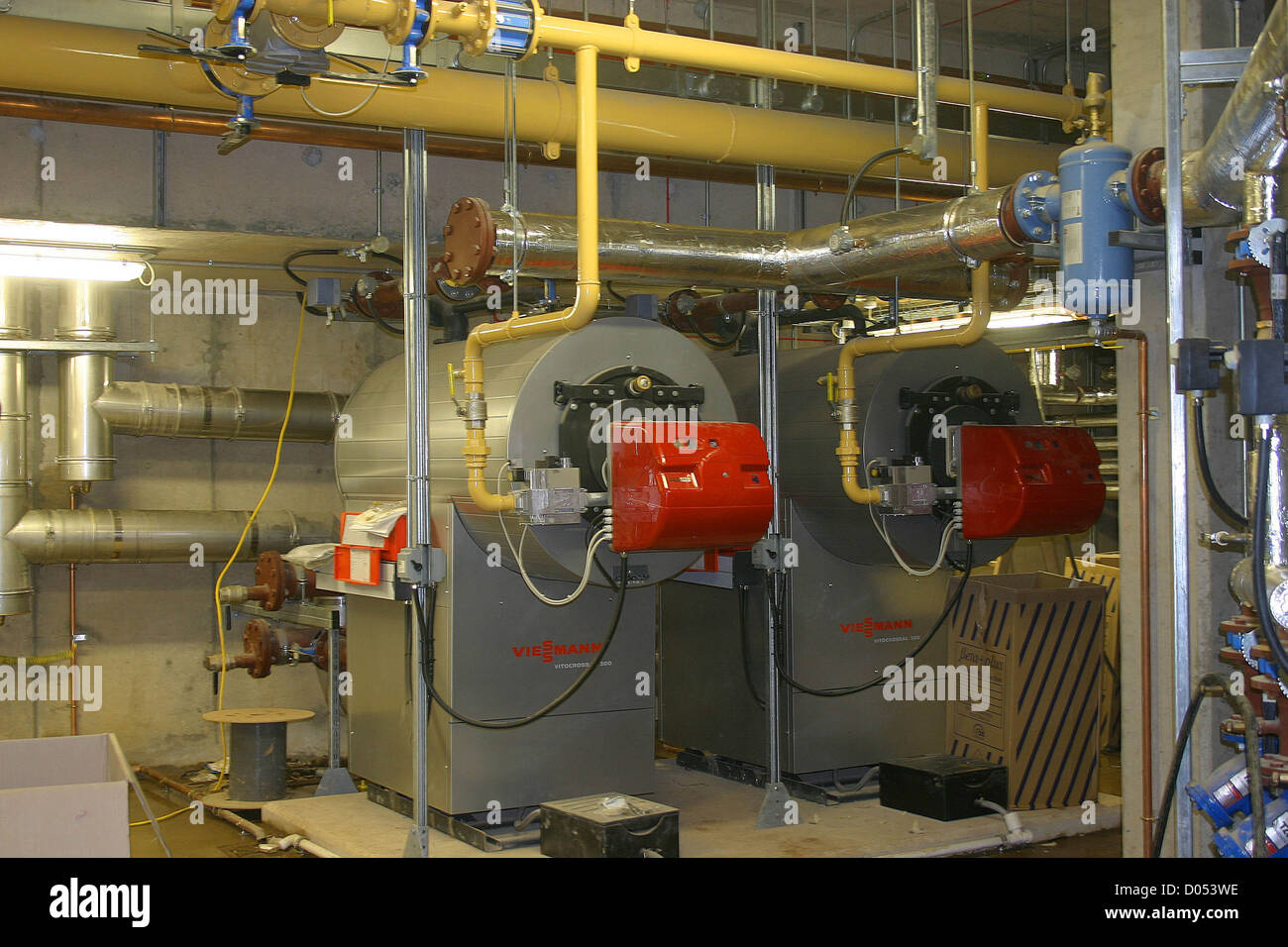 Boiler plantroom in a large office block Stock Photo - Alamy