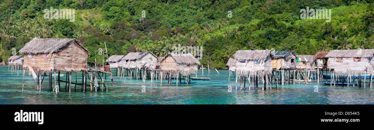 Sea gypsy village Stock Photo - Alamy