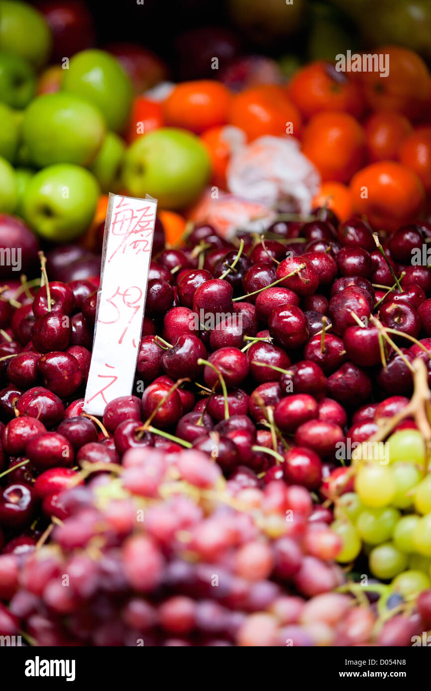 Fruits at market Stock Photo - Alamy