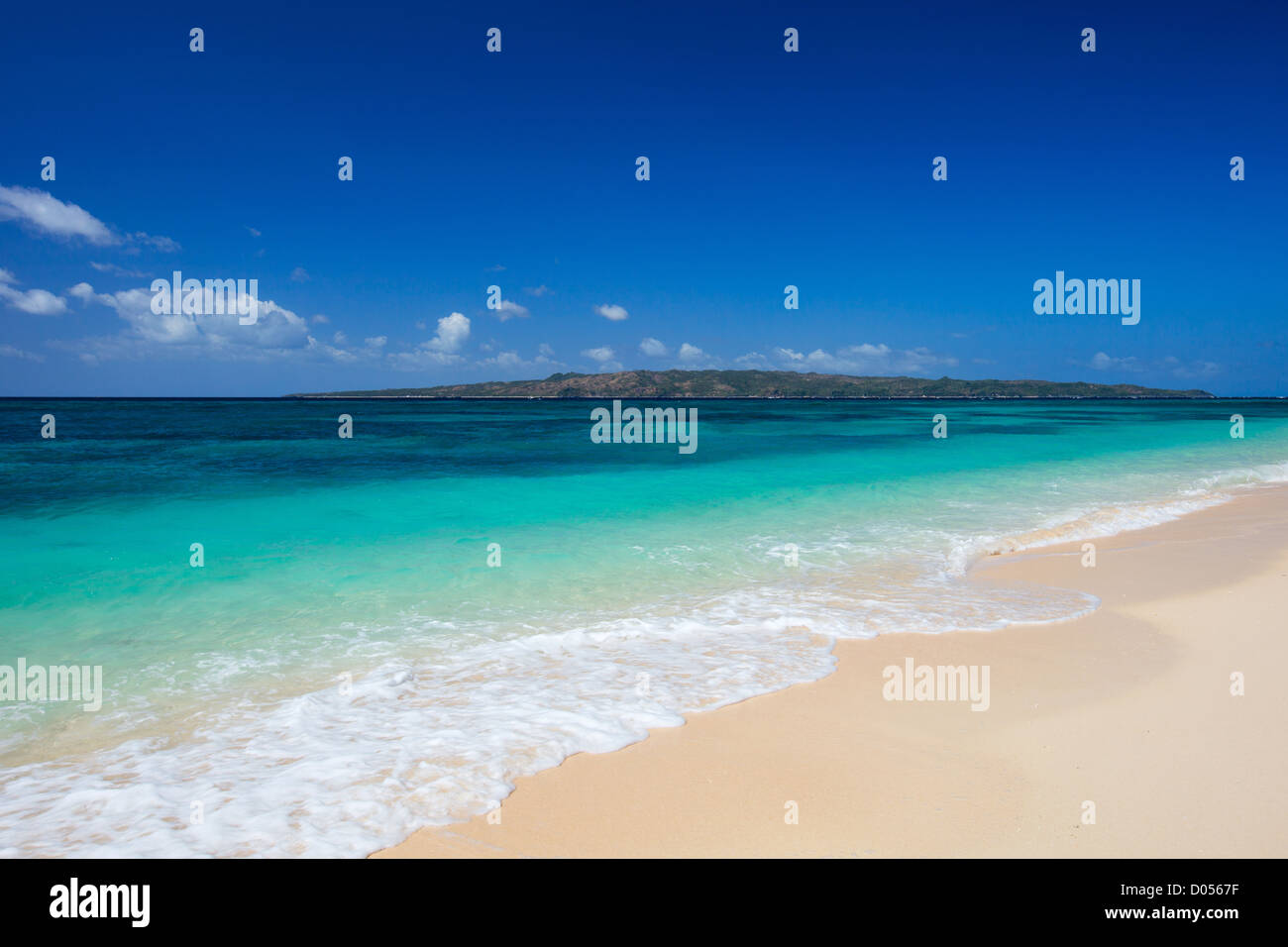 Perfect tropical beach Stock Photo - Alamy