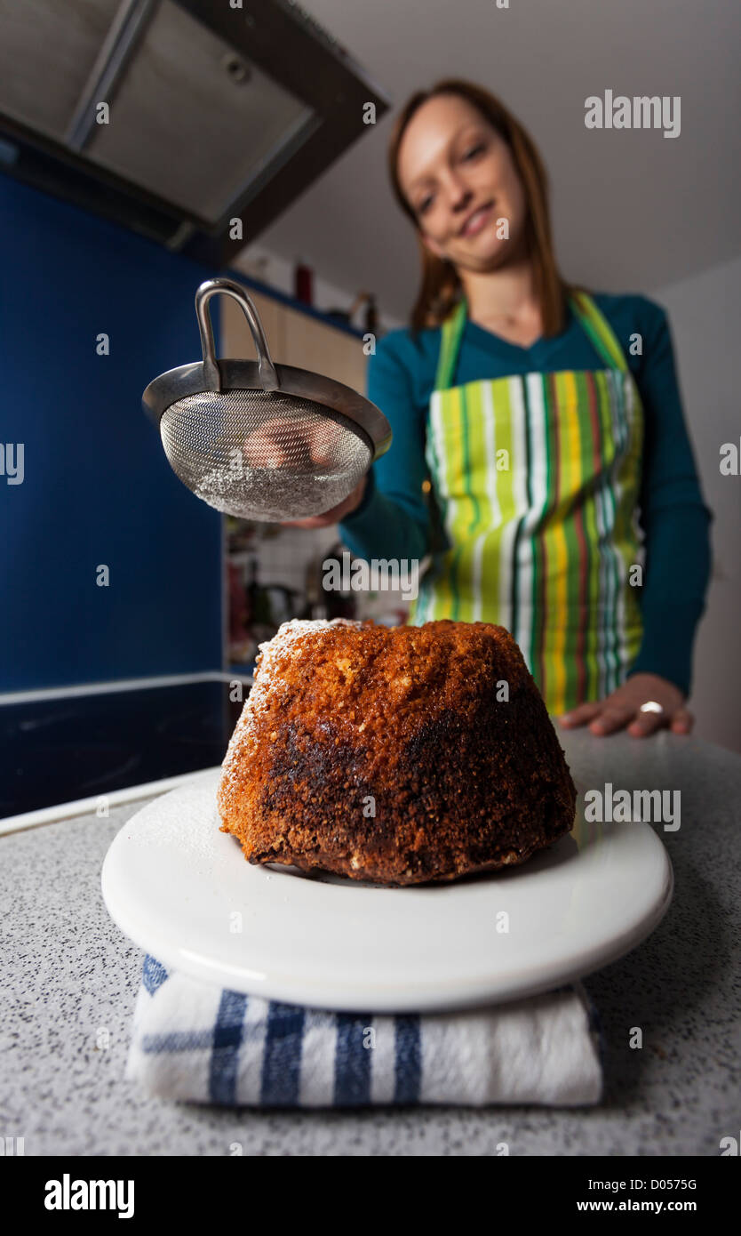 woman baking a cake in the kitchen Stock Photo - Alamy