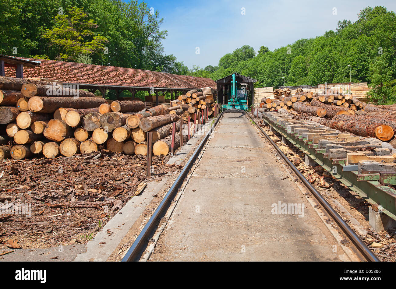 Equipment at the lumber yard Stock Photo - Alamy