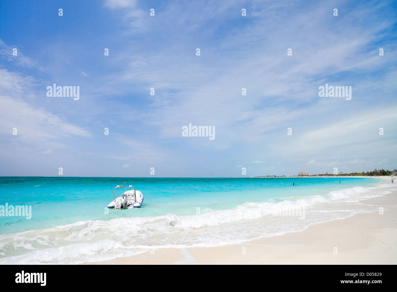 Beautiful Caribbean beach Stock Photo - Alamy