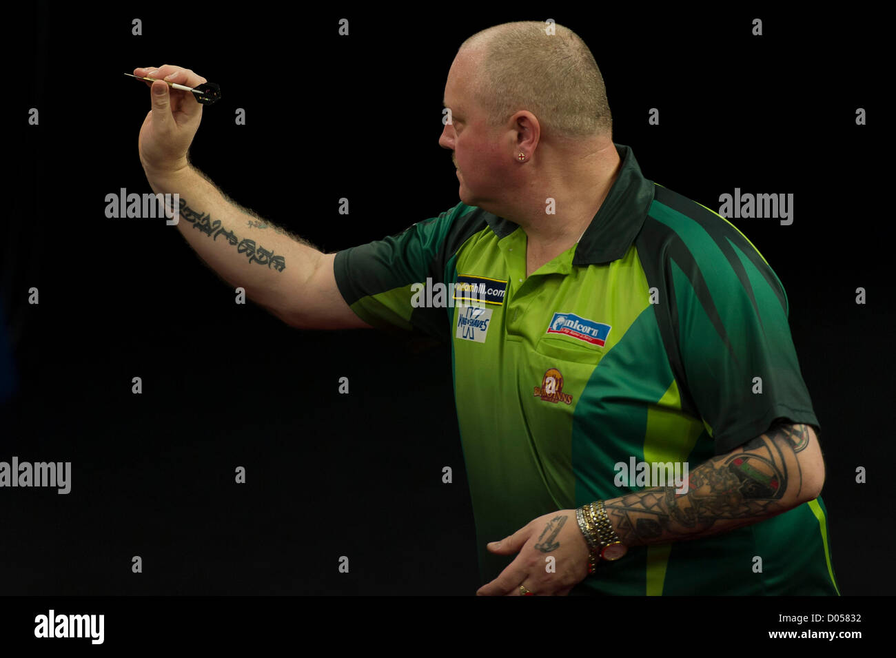 17.11.2012 Wolverhampton, England. Andy Hamilton in action during the ...