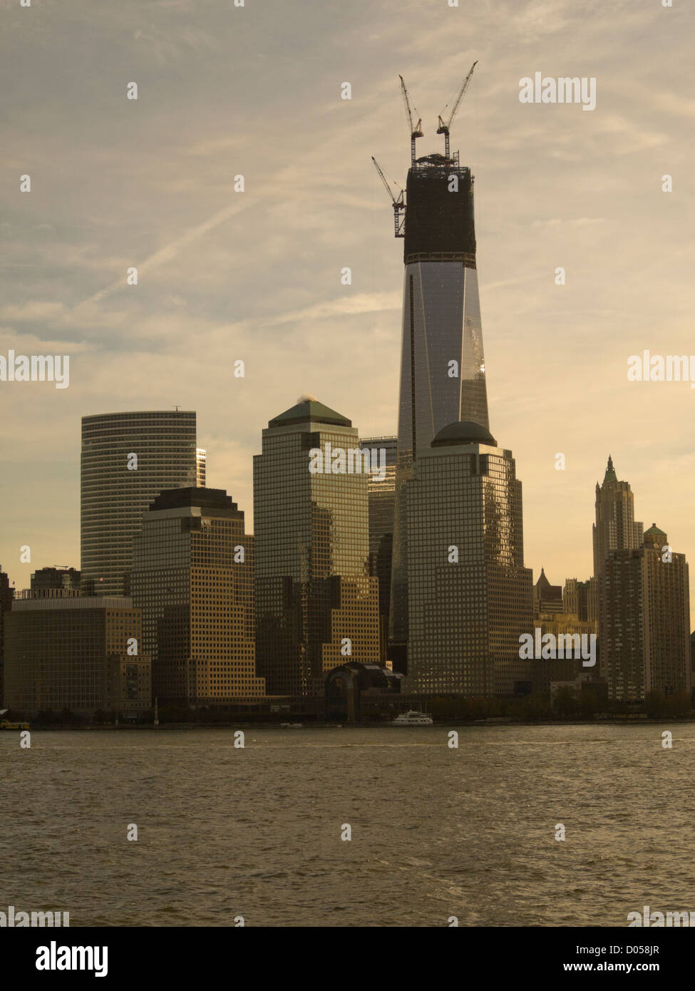 Freedom Tower under construction, viewed from New Jersey Stock Photo ...