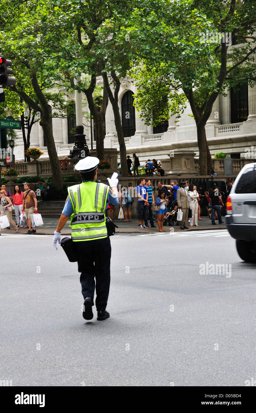 Traffic controller new york usa hi-res stock photography and images - Alamy