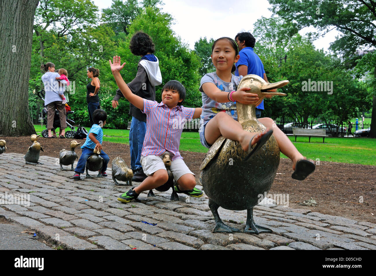 Make Way for Ducklings bronze sculpture in Boston Public Garden, Boston ...