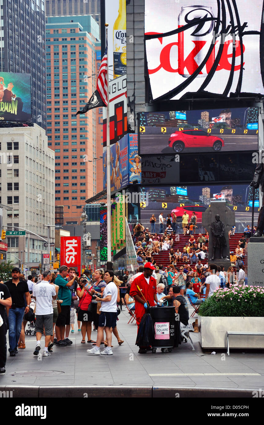 Street cleaner in Times Square, New York City, USA Stock Photo - Alamy