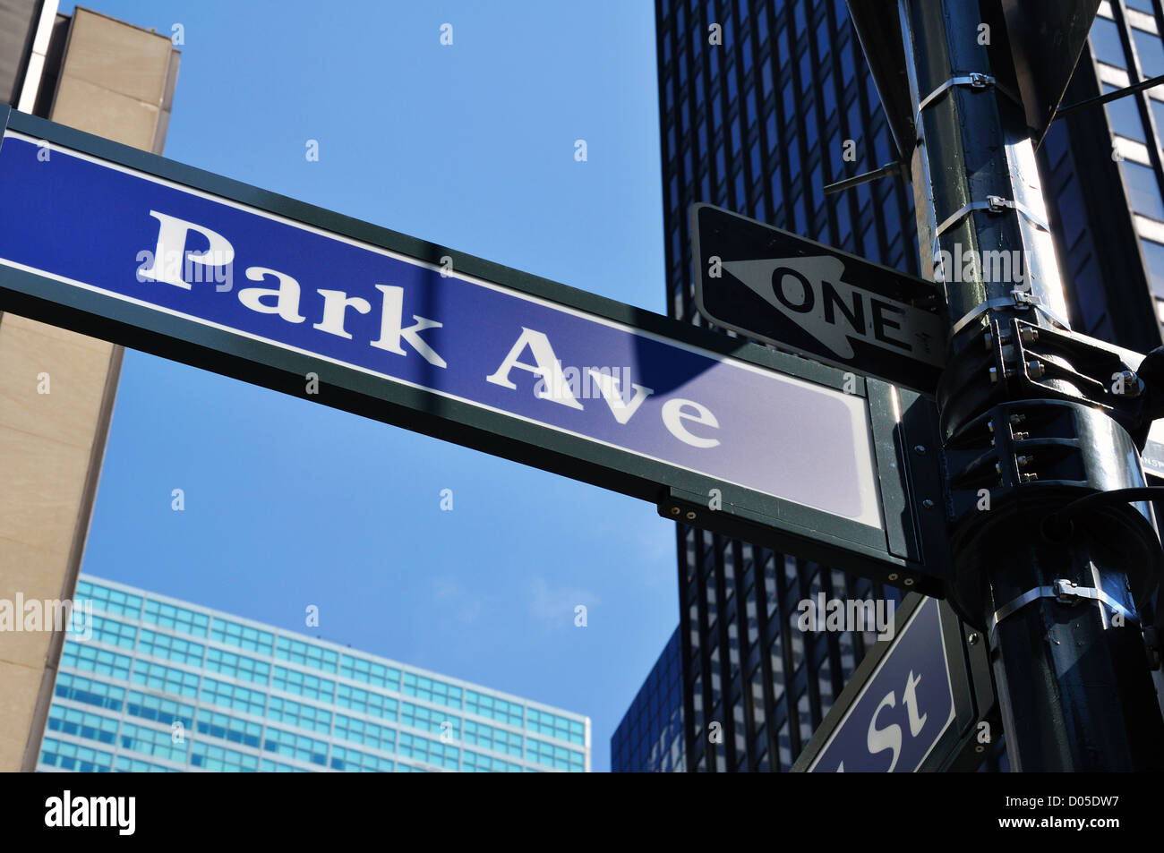 Park Avenue street sign, New York City, USA Stock Photo - Alamy