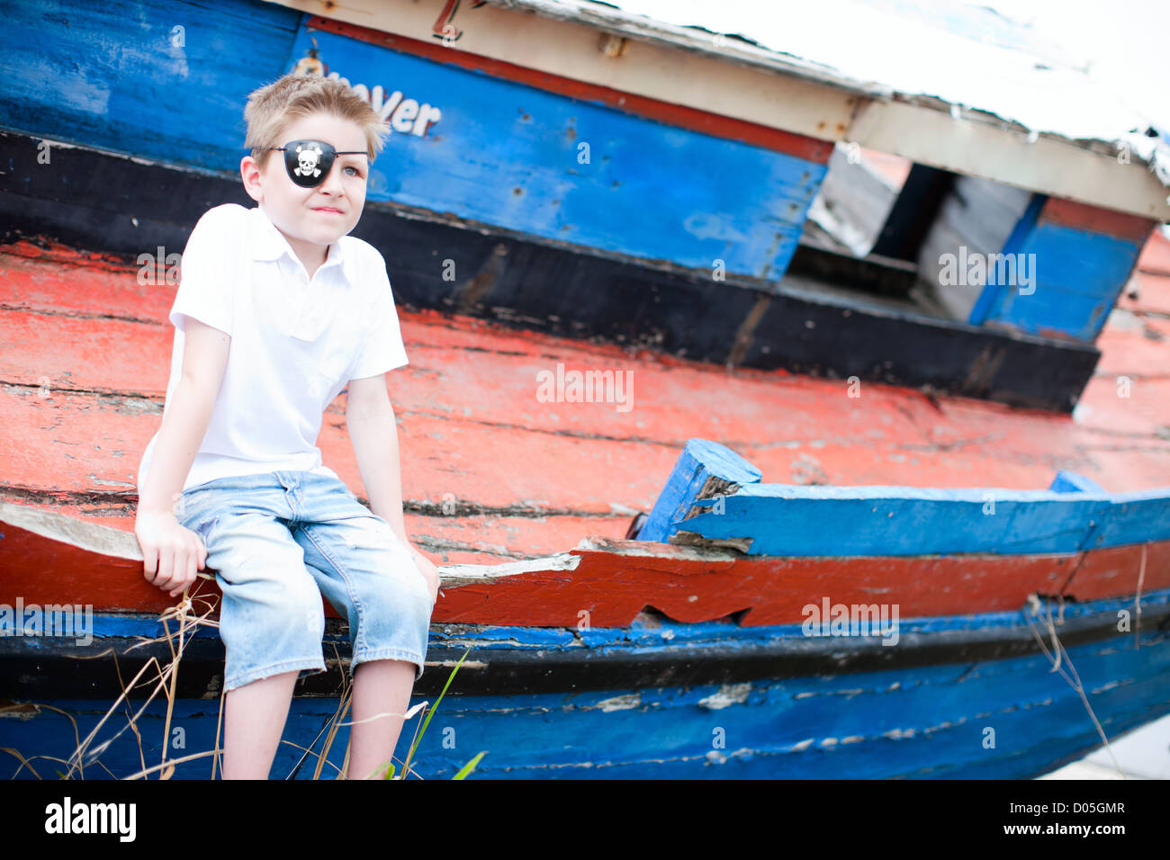Child pirate hi-res stock photography and images - Alamy