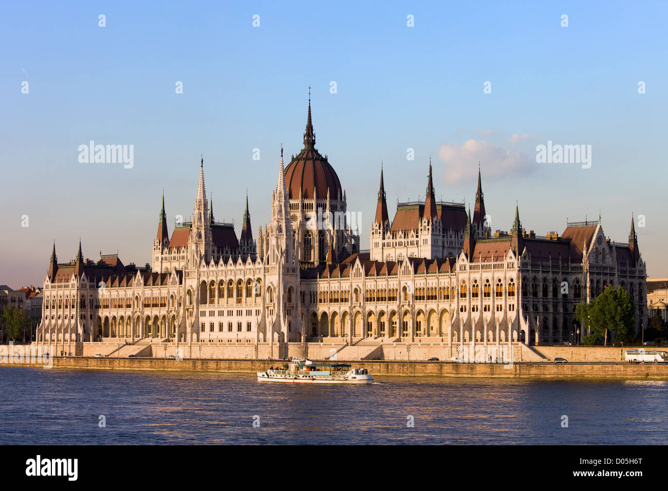 Hungarian Parliament Building Gothic Revival architecture by the Danube ...