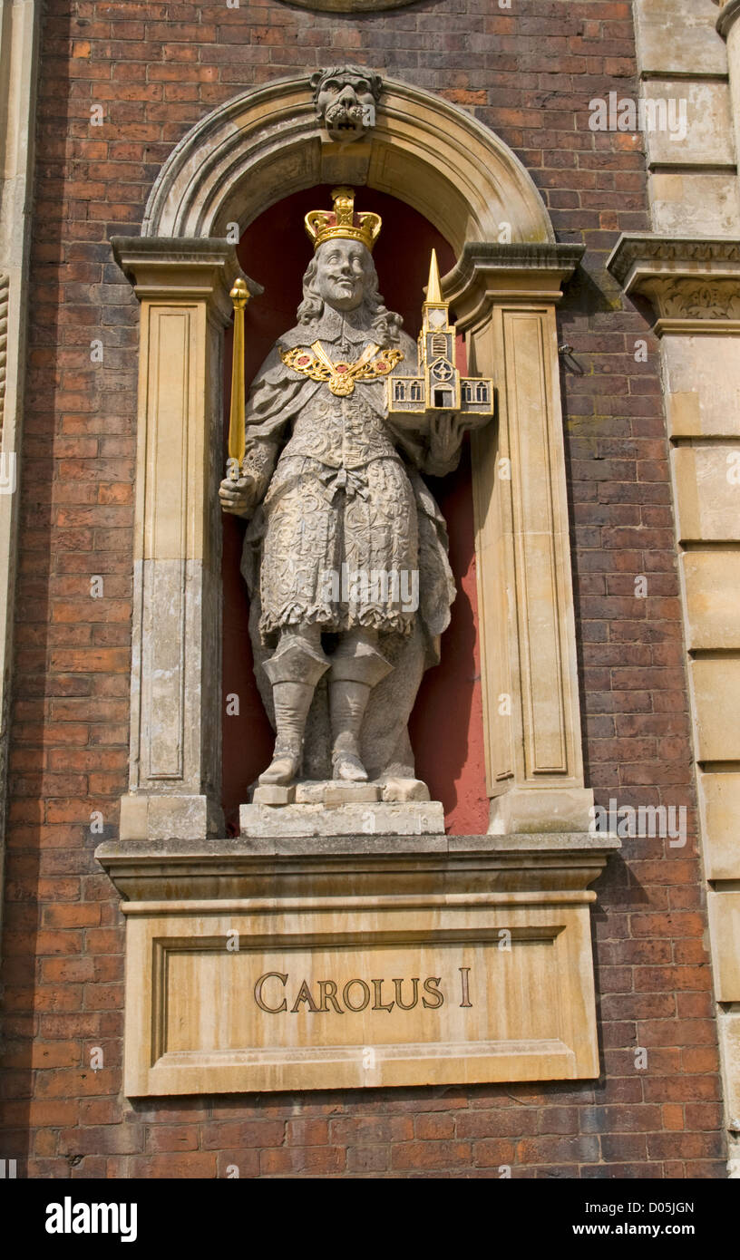 Charles 1 statue Guildhall Worcester Worcestershire England Stock Photo ...