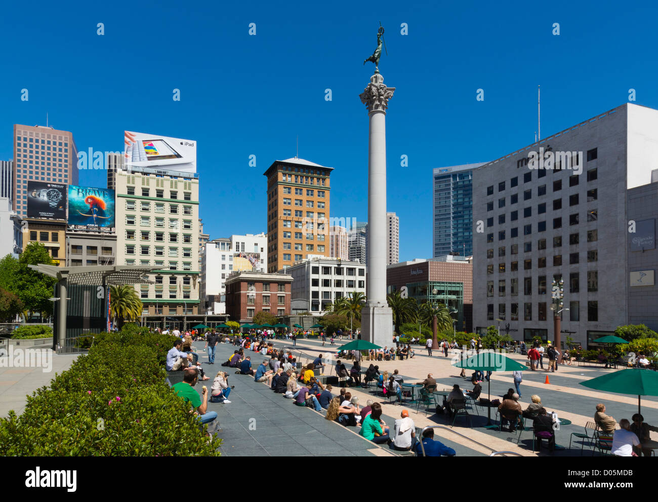 San Francisco - Union Square public park, Victory column centre Stock ...