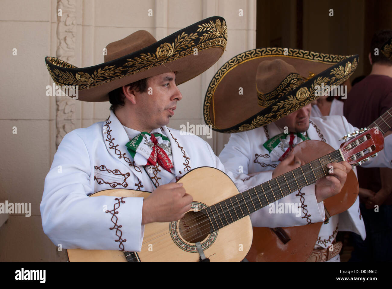 Mariachi musicians play mexican hi-res stock photography and images - Alamy