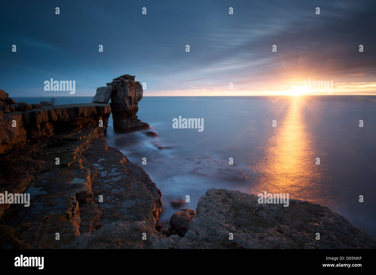Pulpit rock isle of portland hi-res stock photography and images - Alamy
