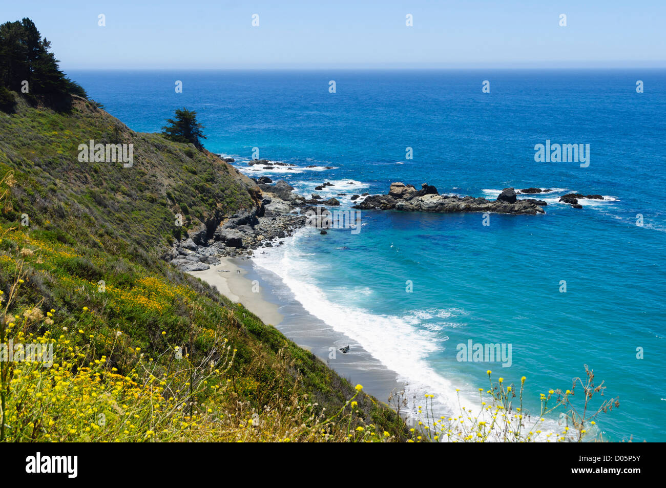 Landscape - southernmost part of Big Sur national park, ocean highway 1 ...