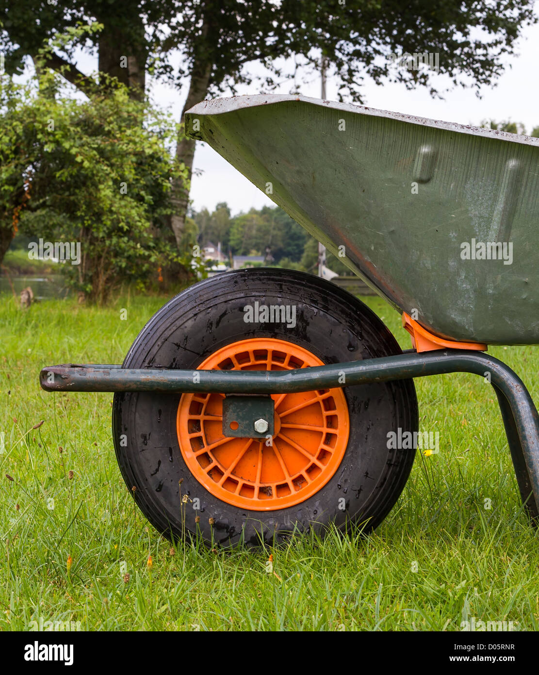 Wheelbarrow wheel barrow hi-res stock photography and images - Alamy