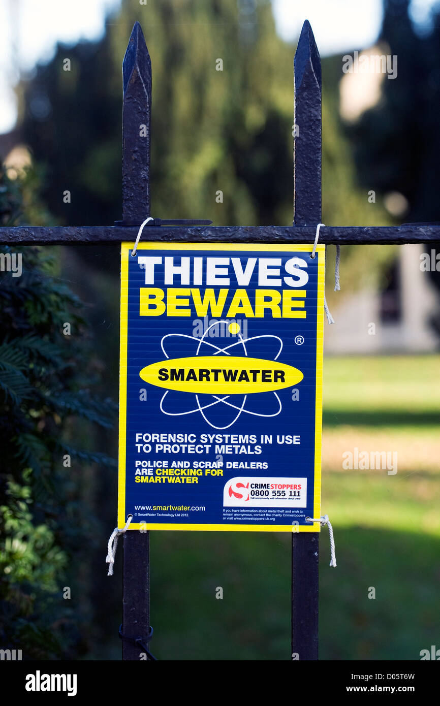 Smartwater logo hi-res stock photography and images - Alamy