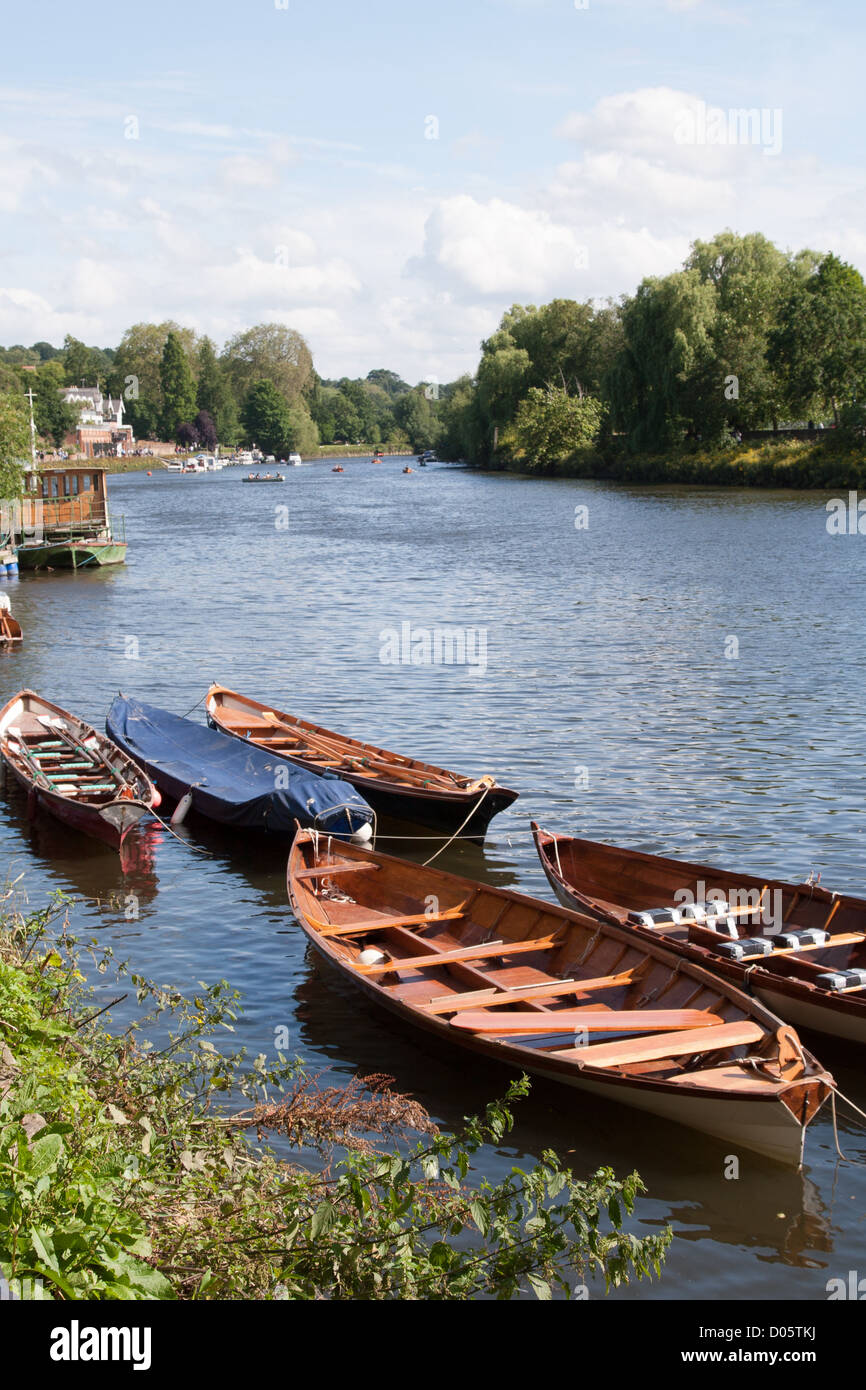Rowing boats on the river Thames in Richmond Stock Photo - Alamy