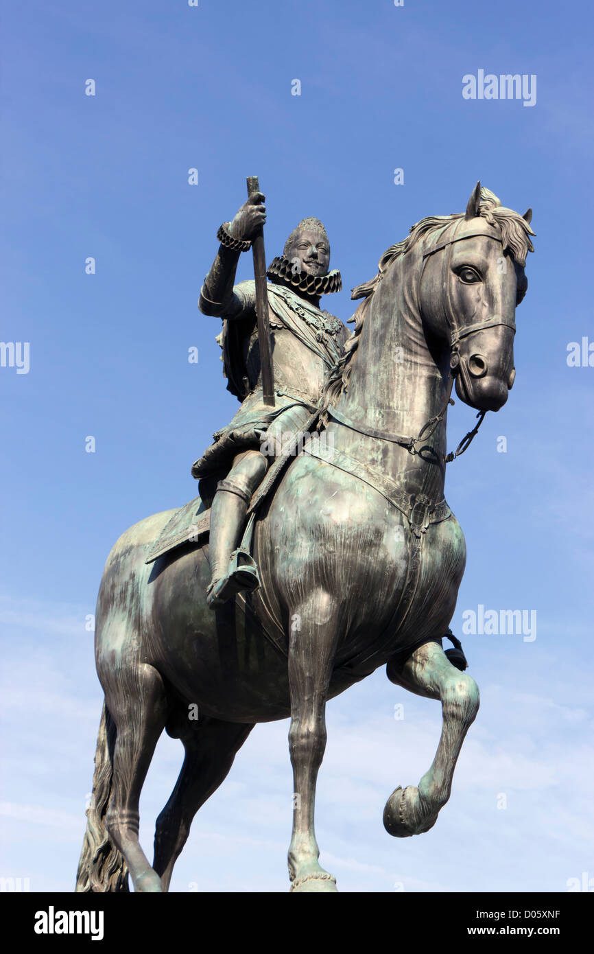 Statue Of Felipe Iii High Resolution Stock Photography and Images - Alamy