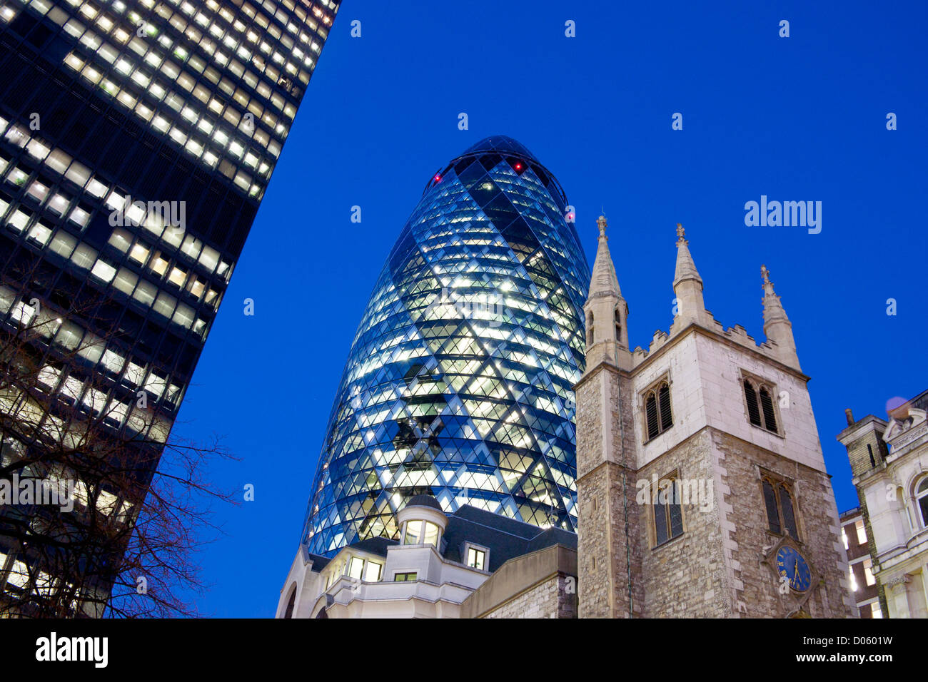 Swiss Re Building 30 St Mary Axe also known as the Gherkin at night ...