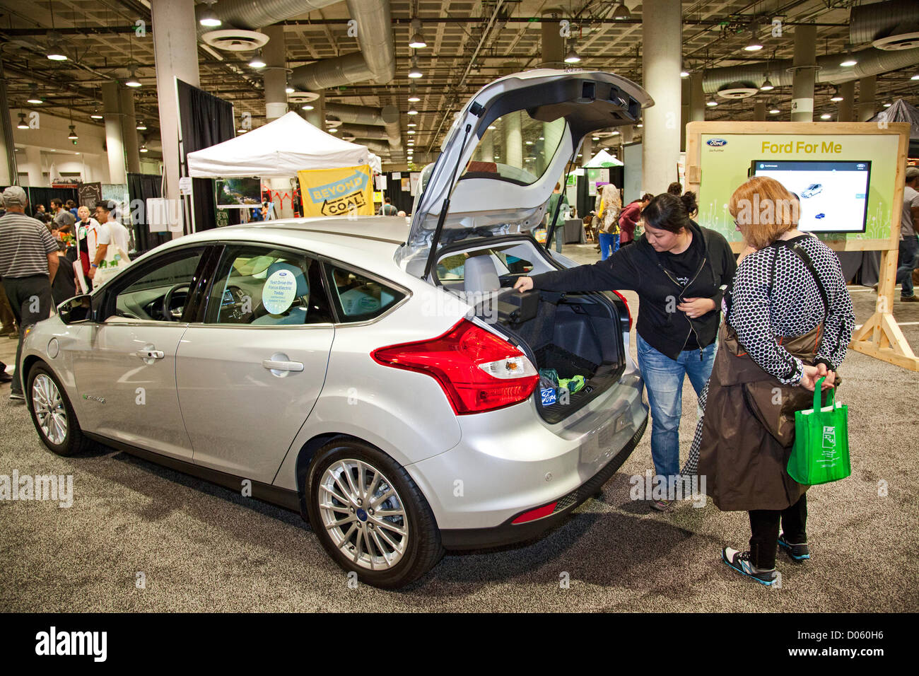 Ford electric cars hi-res stock photography and images - Alamy