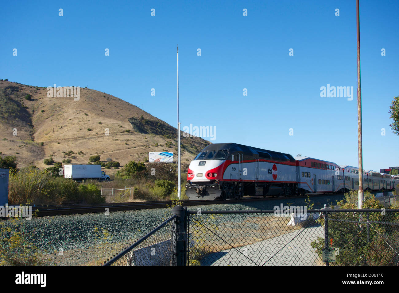 Caltrain commuter train engine locomotive hi-res stock photography and ...