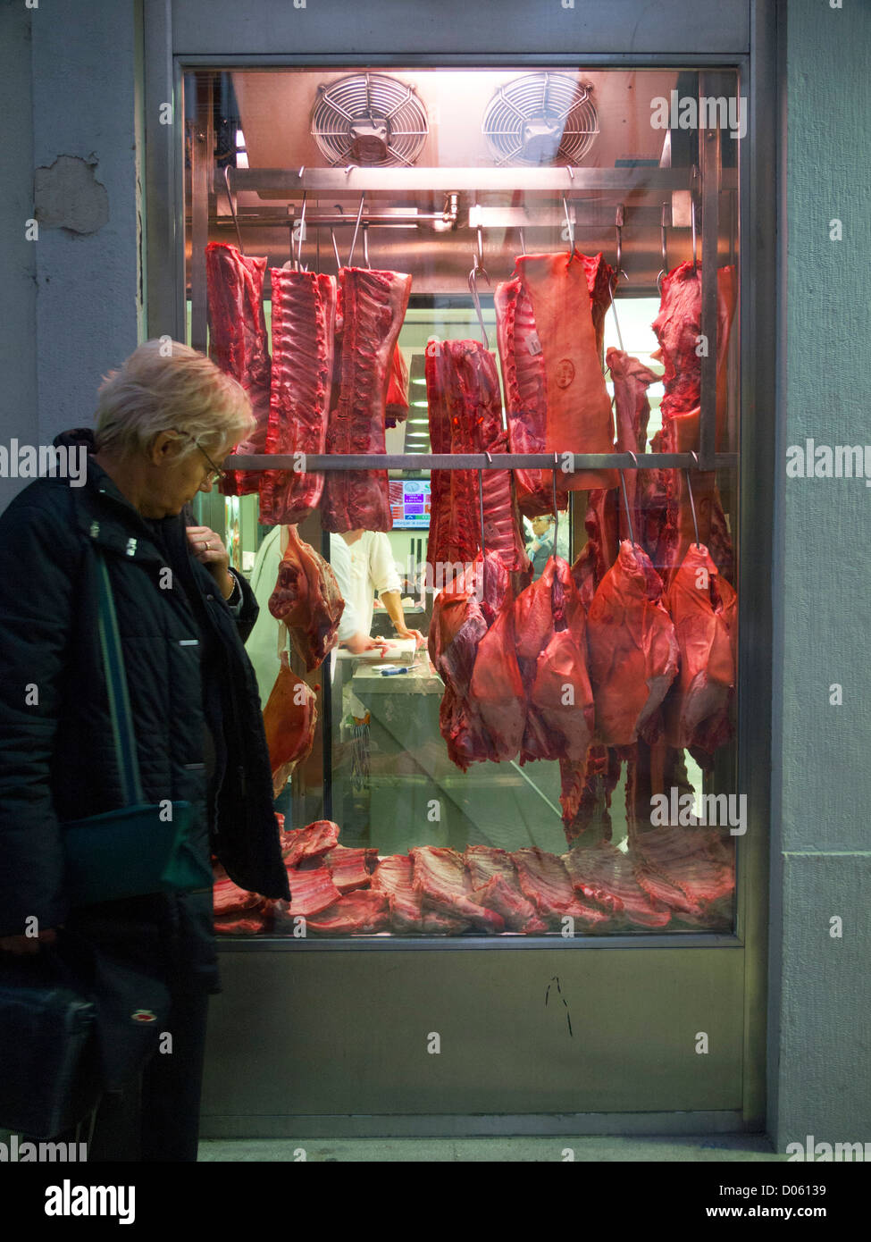 Butchers shop window uk hi-res stock photography and images - Alamy