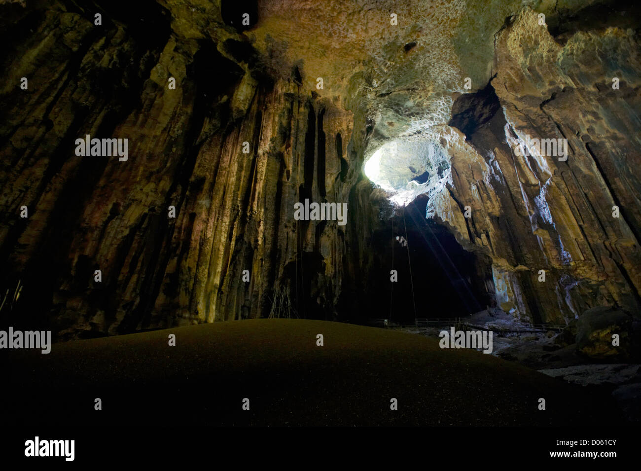 Gomantong caves hi-res stock photography and images - Alamy