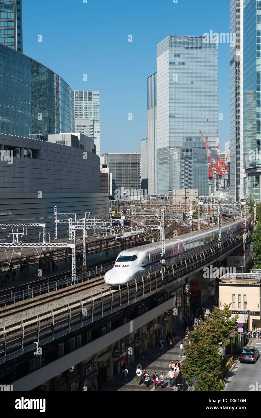 Shinkansen bullet train Tokyo Japan Stock Photo - Alamy