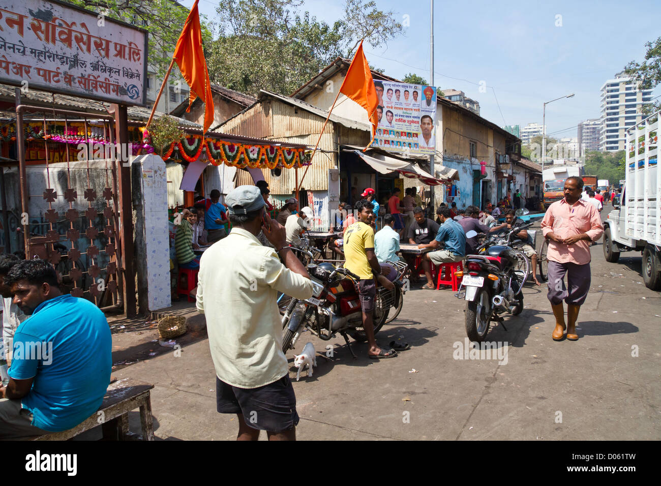 Typical Everyday Life in Mumbai, India Stock Photo - Alamy