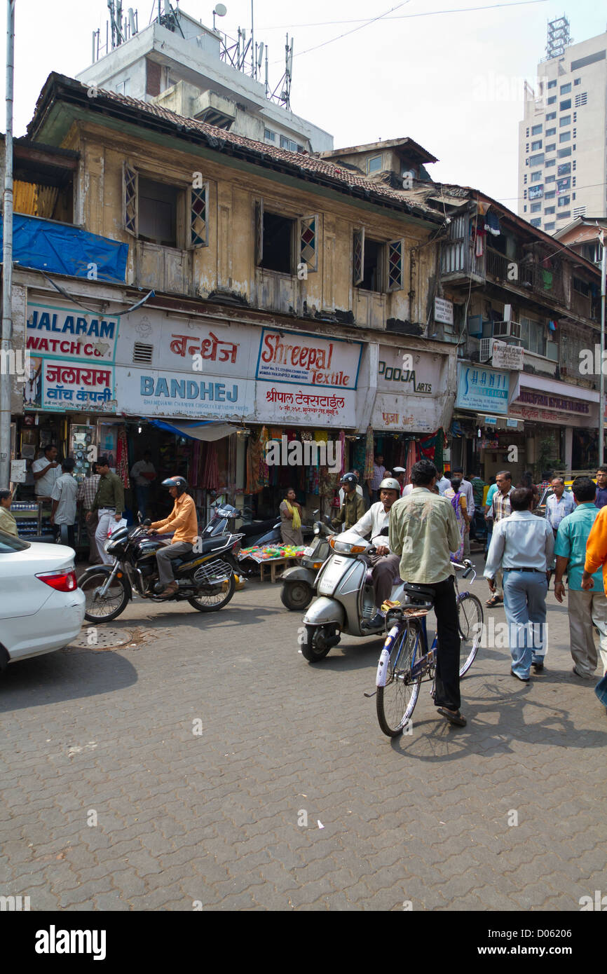 Typical Everyday Life in Mumbai, India Stock Photo - Alamy