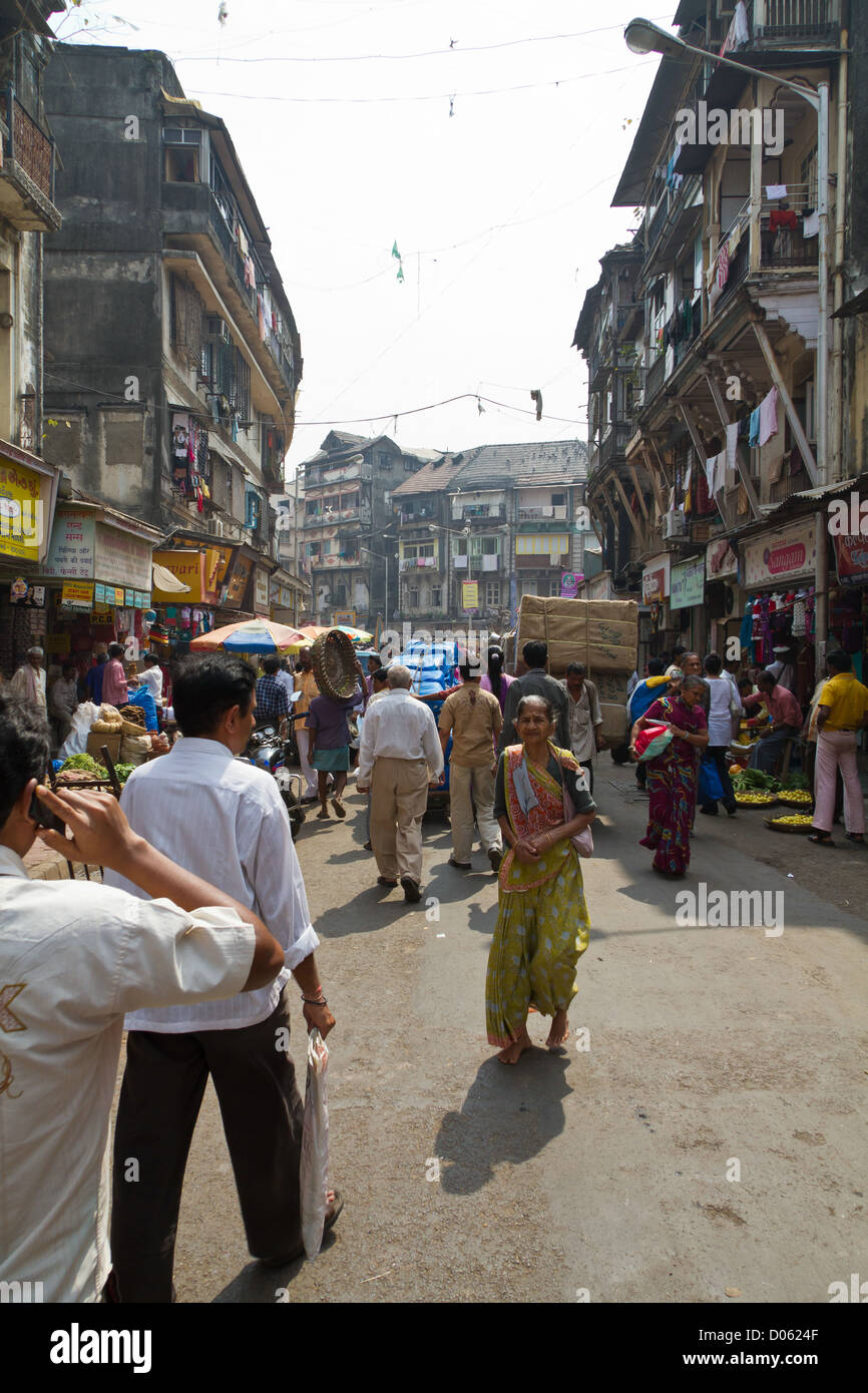 Typical Everyday Life in Mumbai, India Stock Photo - Alamy