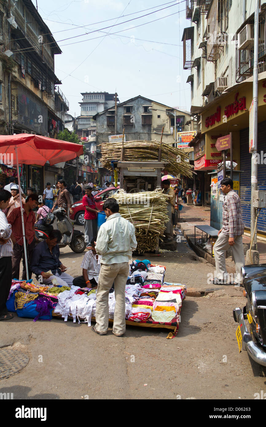 Typical Everyday Life in Mumbai, India Stock Photo - Alamy