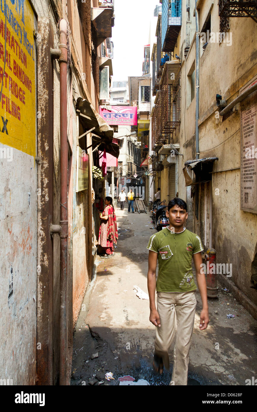 Typical Everyday Life in the Streets of Mumbai, India Stock Photo - Alamy