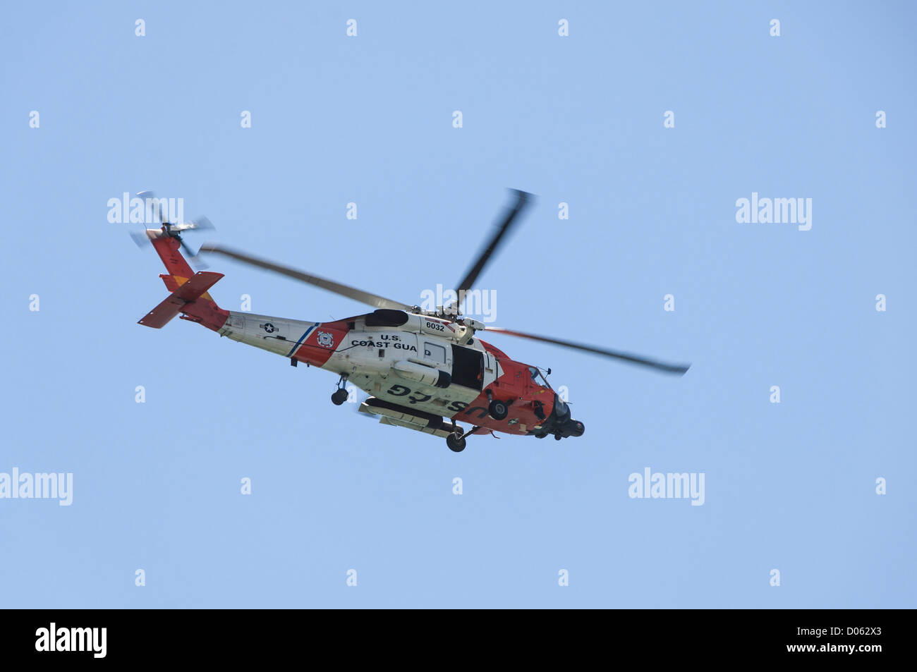 U.s. coast guard rescue helicopter hi-res stock photography and images ...