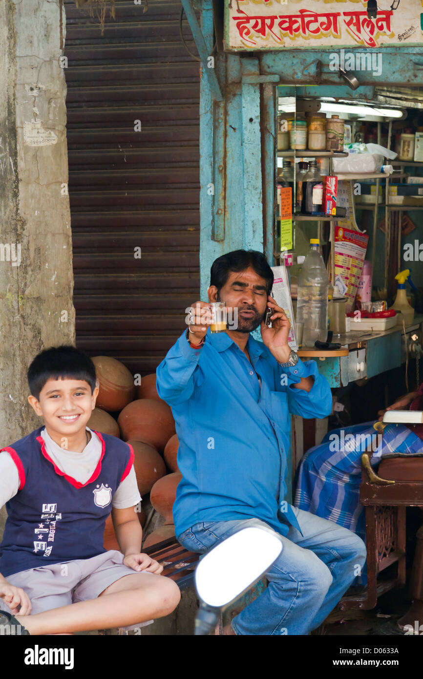 Typical Everyday Life in Mumbai, India Stock Photo - Alamy