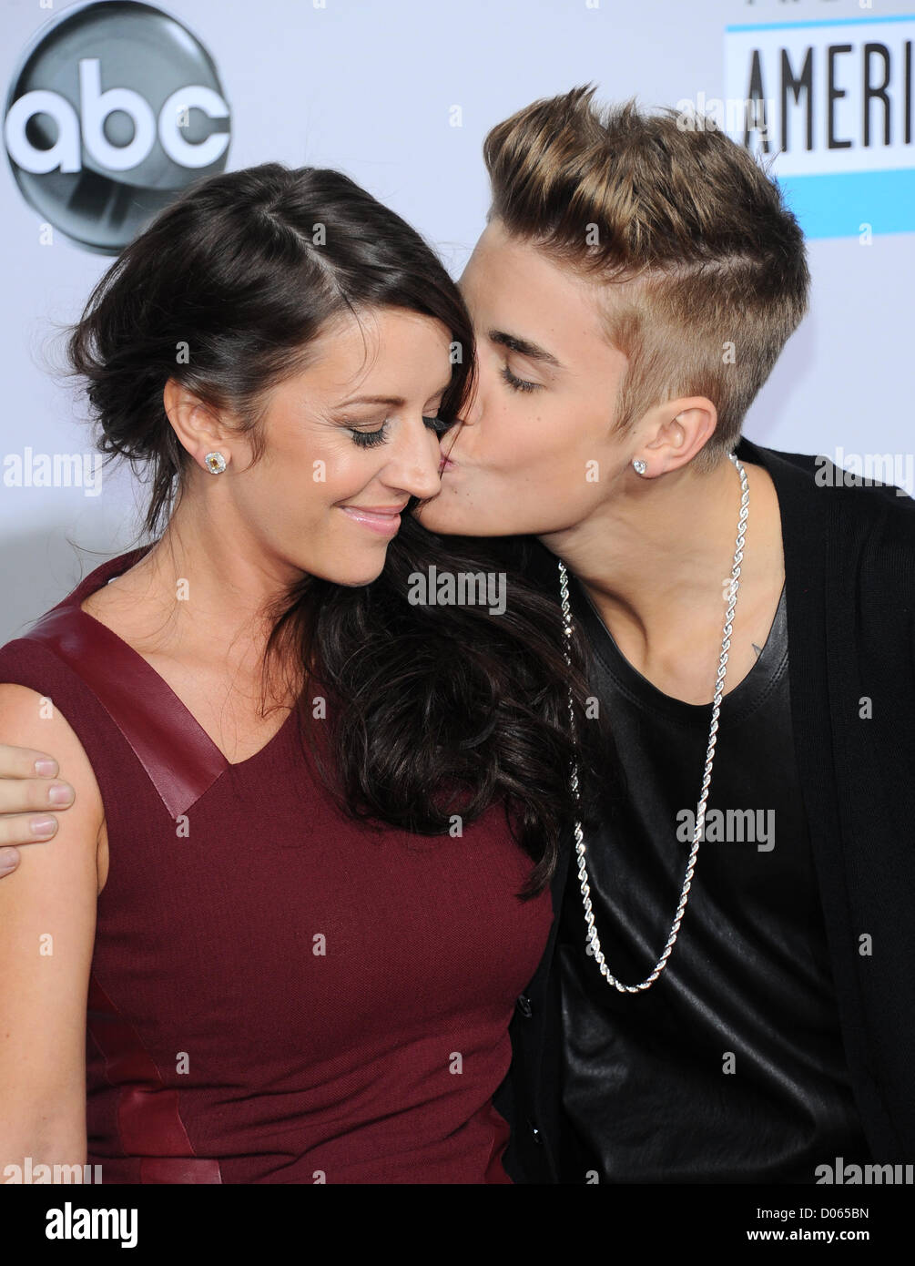 Justin bieber and mother hi-res stock photography and images - Alamy