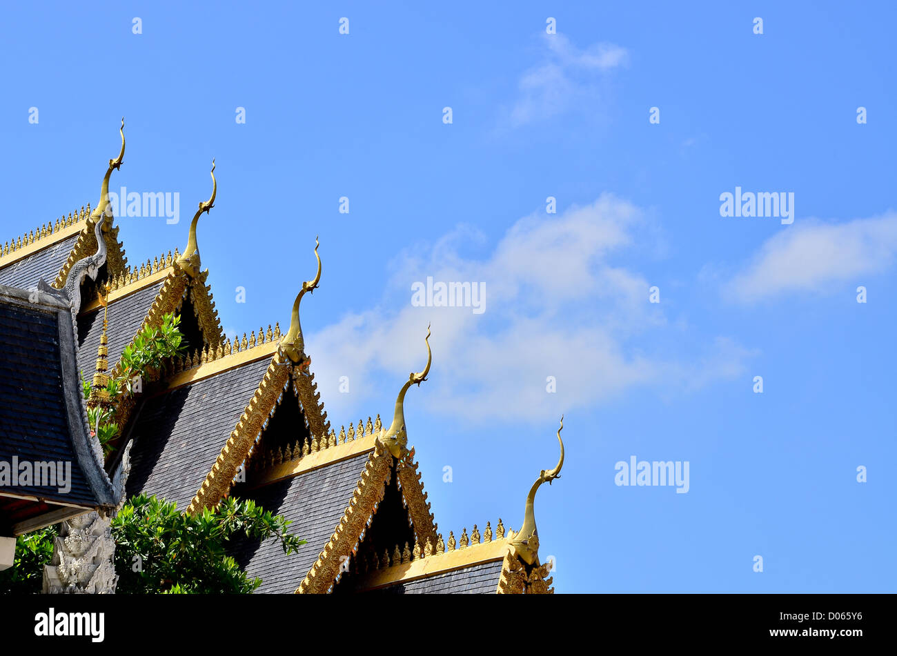 Gable apex hi-res stock photography and images - Alamy