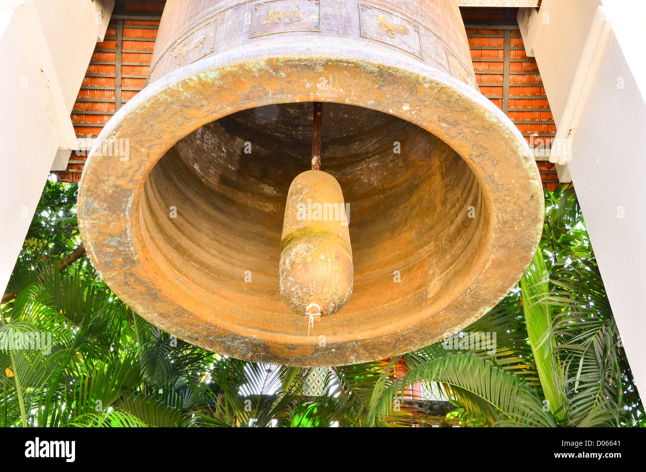 Hindu temple bells hanging hi-res stock photography and images - Alamy
