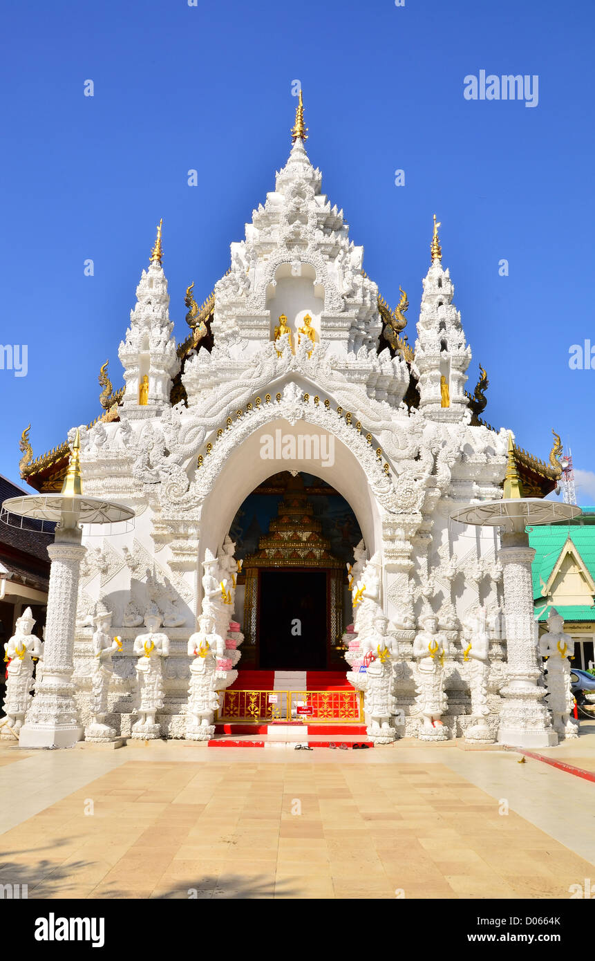 Gothic arch shape hi-res stock photography and images - Alamy