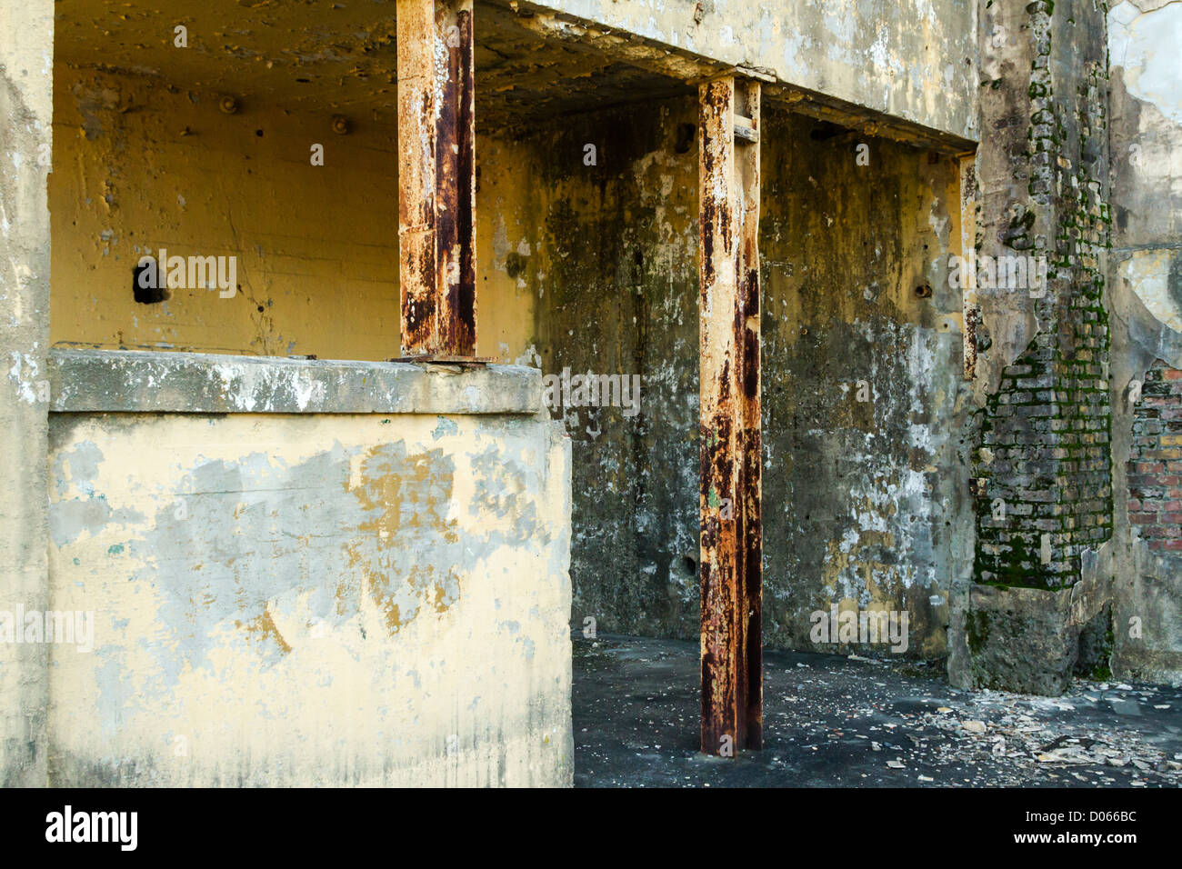 Old Abandoned Building Stock Photo - Alamy