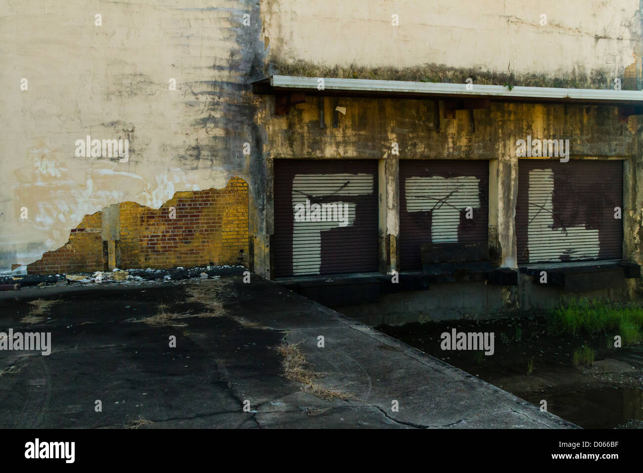 Old Abandoned Building Stock Photo - Alamy