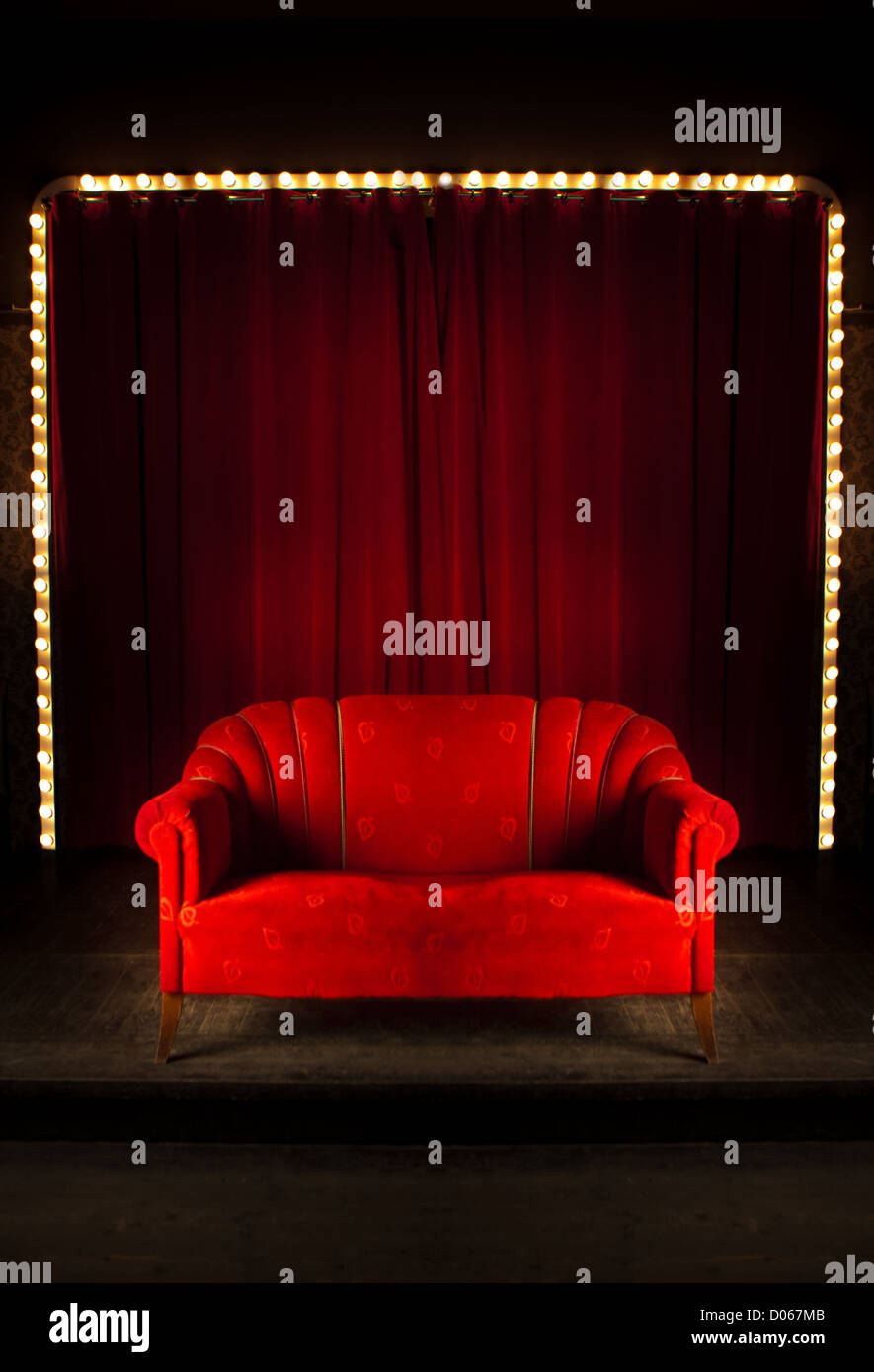 Red stage design hi-res stock photography and images - Alamy