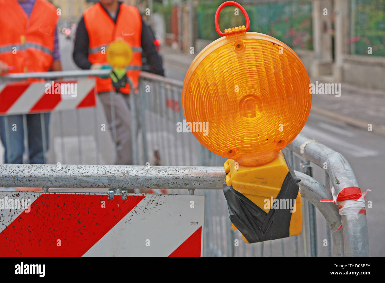 Orange construction site lamp hi-res stock photography and images - Alamy