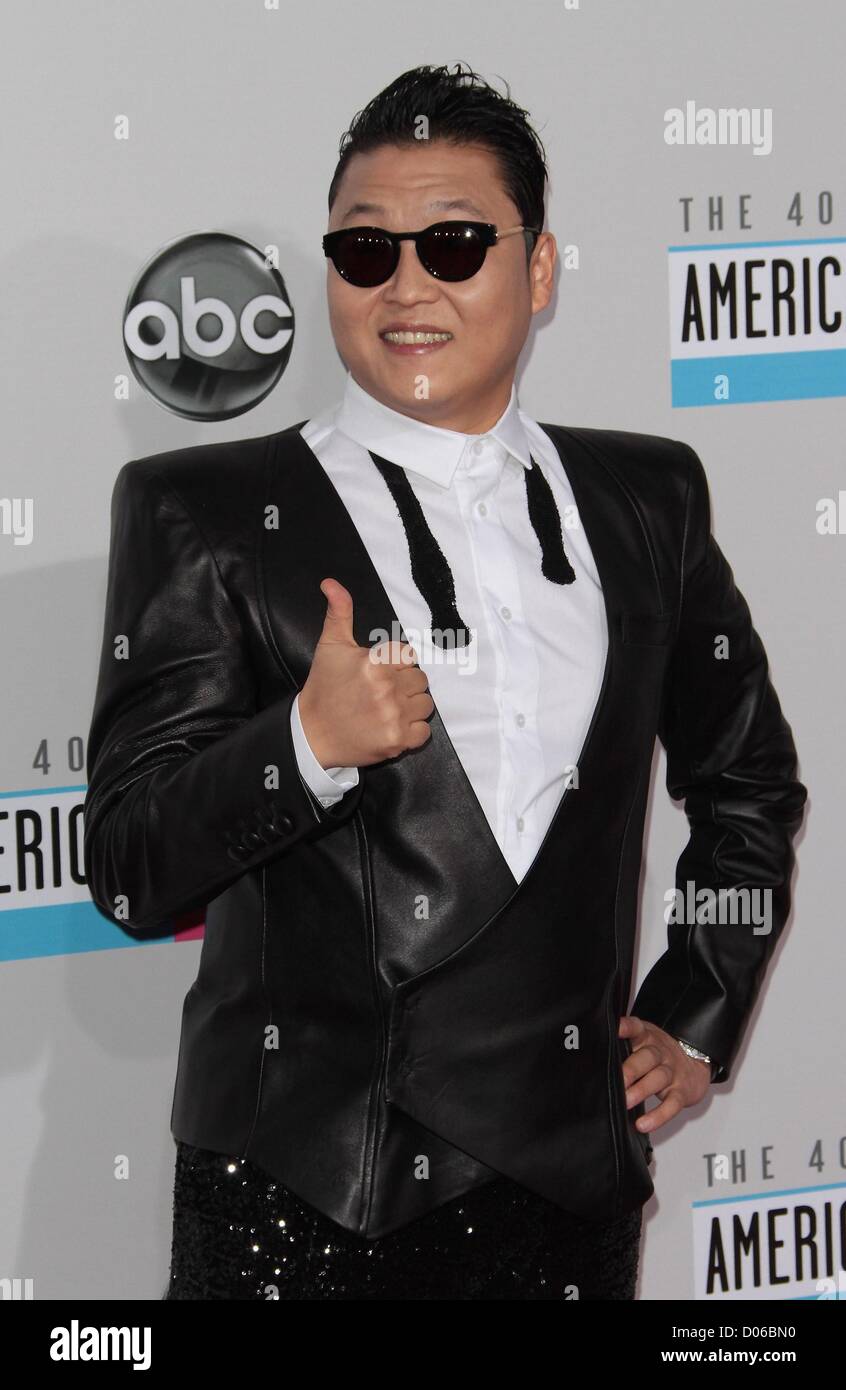 Los Angeles, California, USA. 18th November 2012. Psy at arrivals for ...