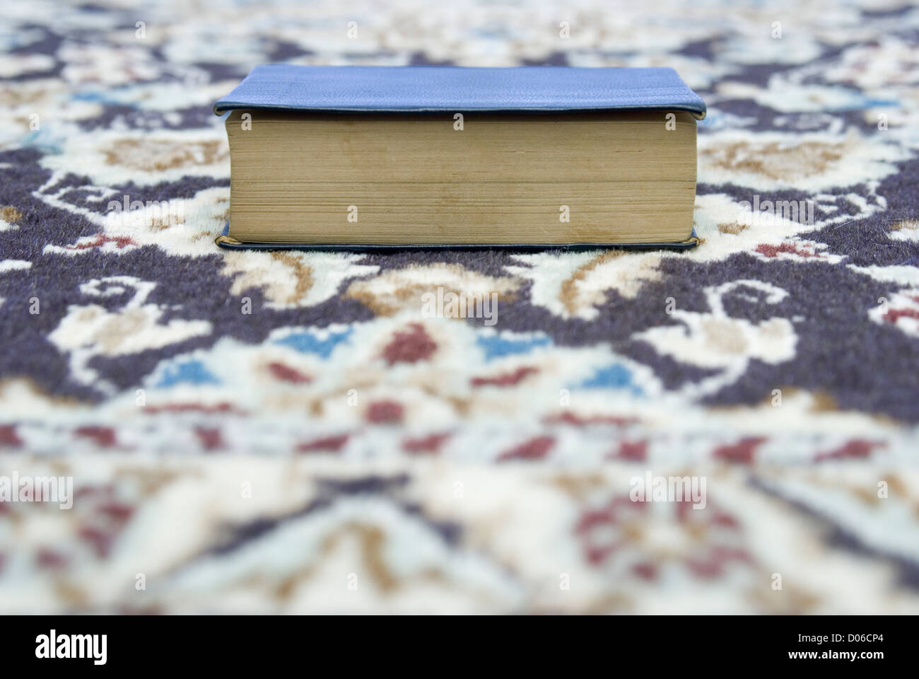 Muslim praying on a prayer mat hi-res stock photography and images - Alamy